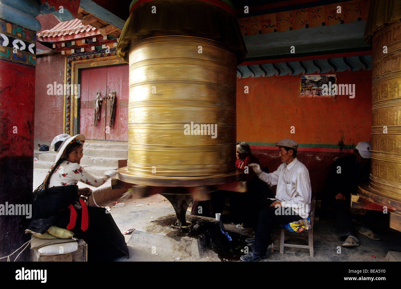 Tibet: prayer wheel Stock Photo - Alamy