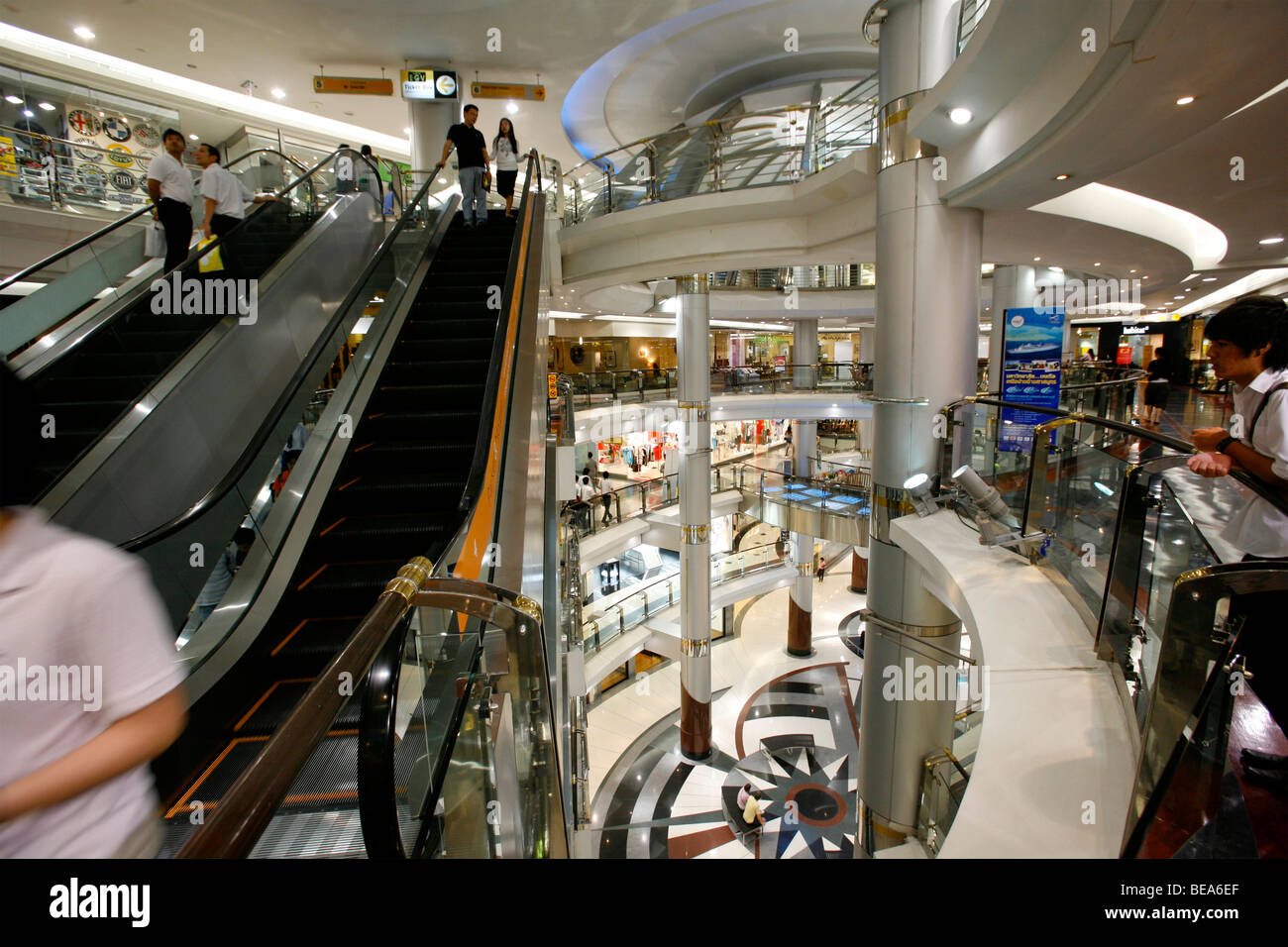 Thailand, Bangkok: shopping mall Stock Photo - Alamy
