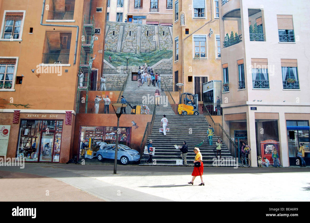 Lyon (69): "Le mur des Canuts" ("Canuts' Wall Stock Photo - Alamy