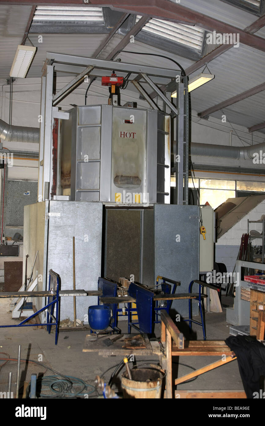 Dartington glass factory hi-res stock photography and images - Alamy