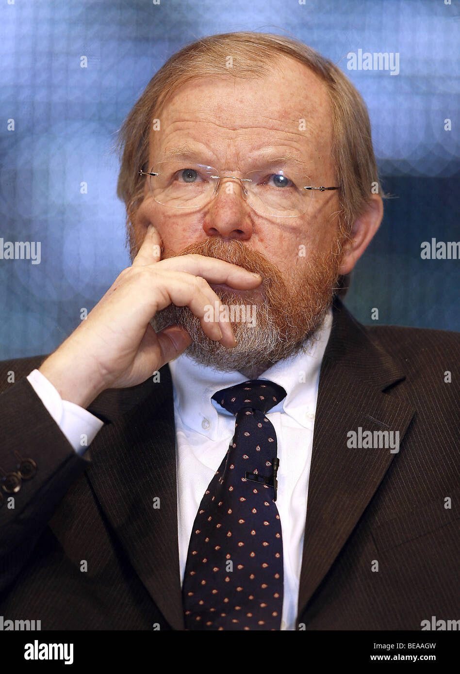 BILL BRYSON AUTHOR 01 October 2008 THE ICC BIRMINGHAM ENGLAND Stock ...