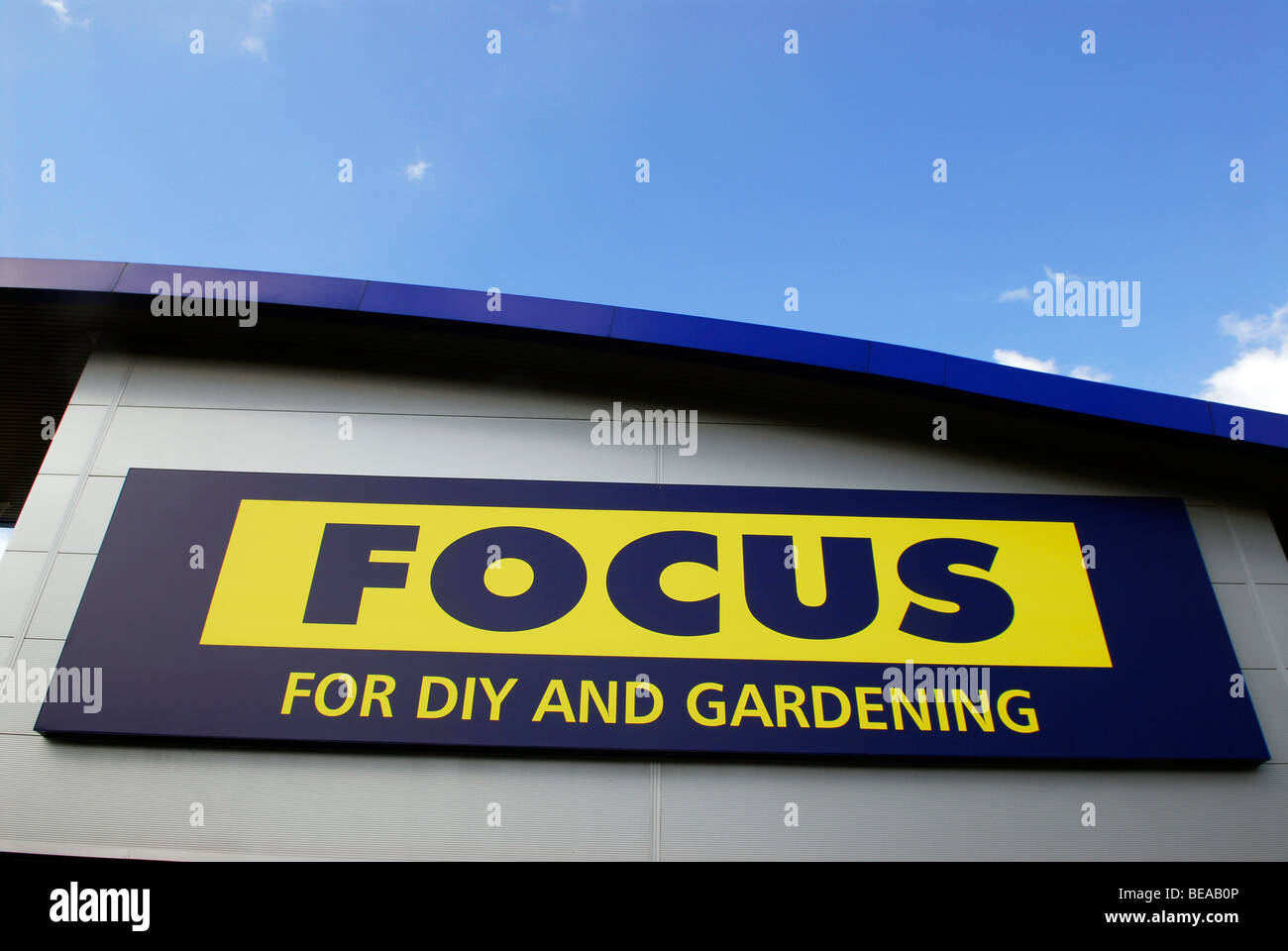 Focus diy store shop retail hi-res stock photography and images - Alamy