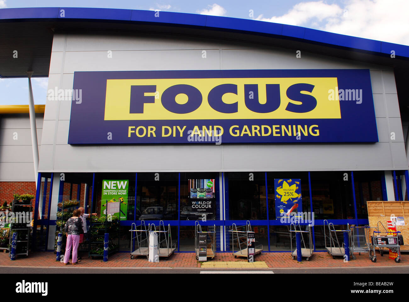 Focus diy superstore hi-res stock photography and images - Alamy