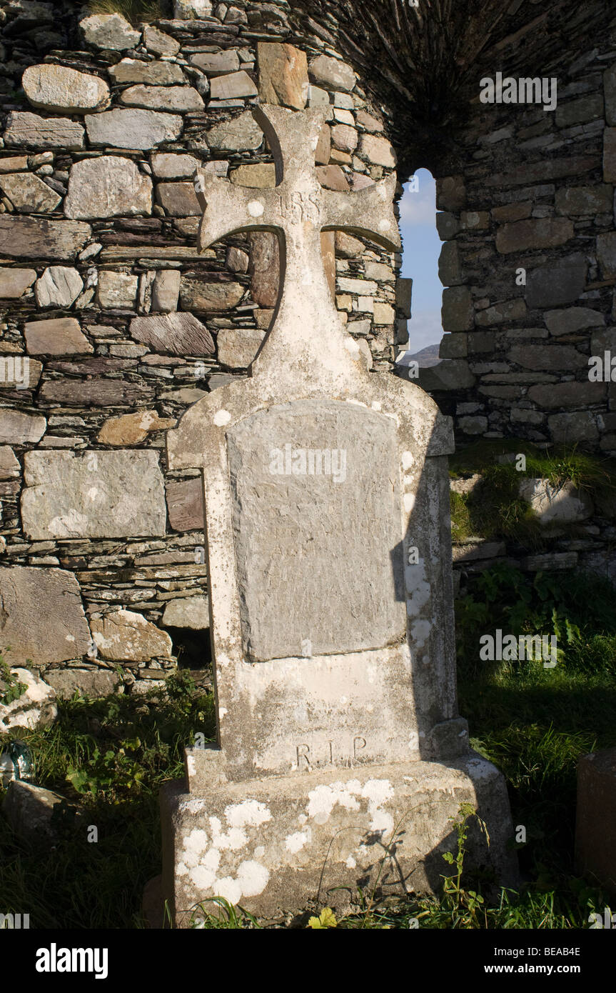 Irish grave hi-res stock photography and images - Alamy
