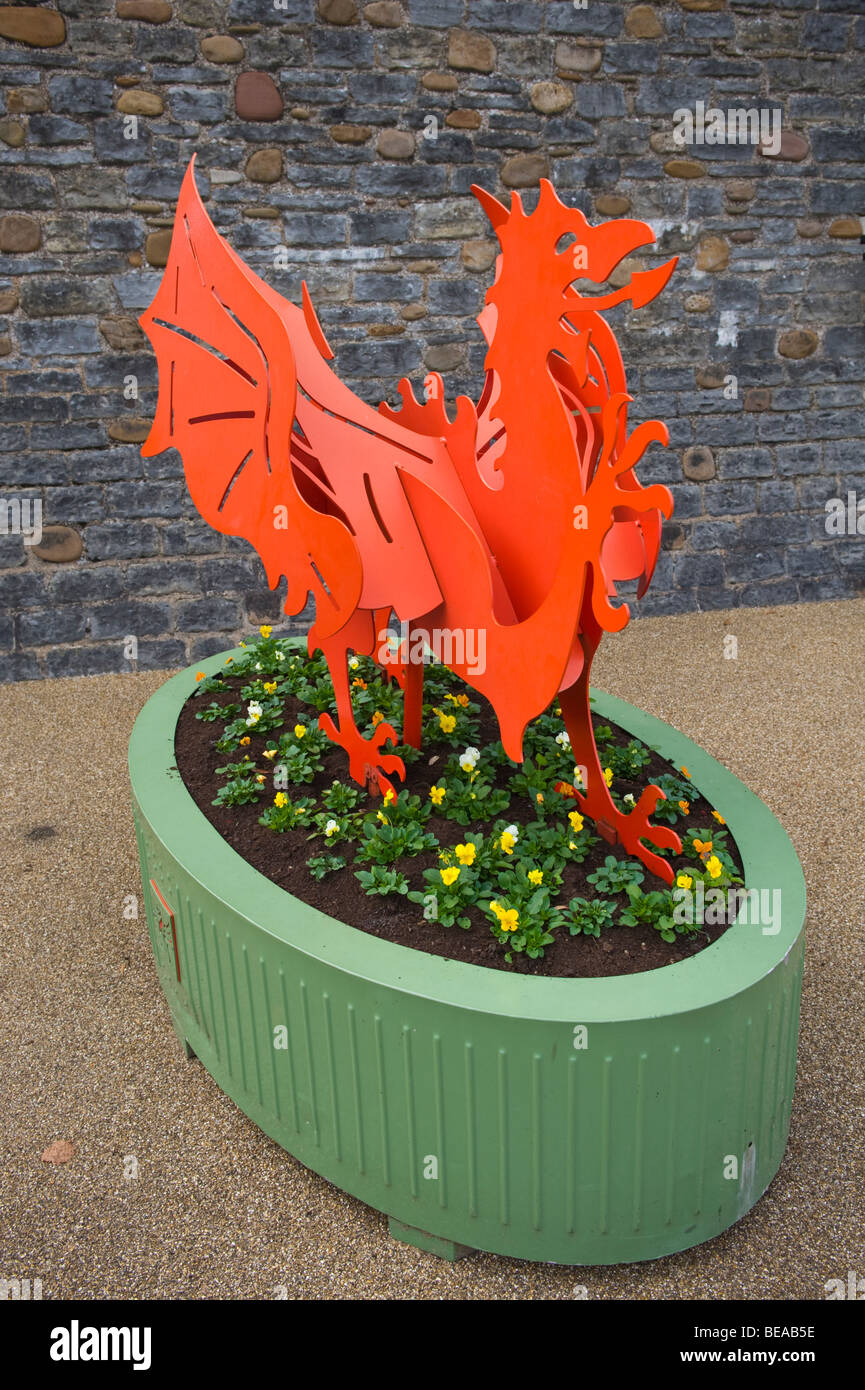 Cardiff castle wales red dragon hi-res stock photography and images - Alamy