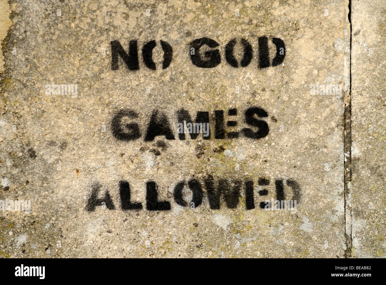 Graffiti sprayed hi-res stock photography and images - Alamy