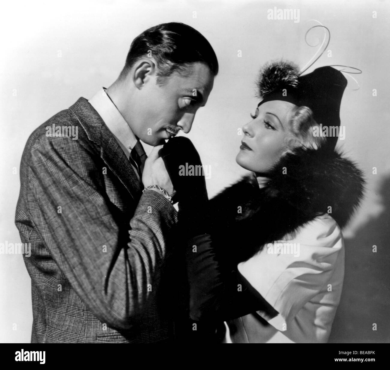 THREE SMART GIRLS - 1936 Universal film Stock Photo - Alamy