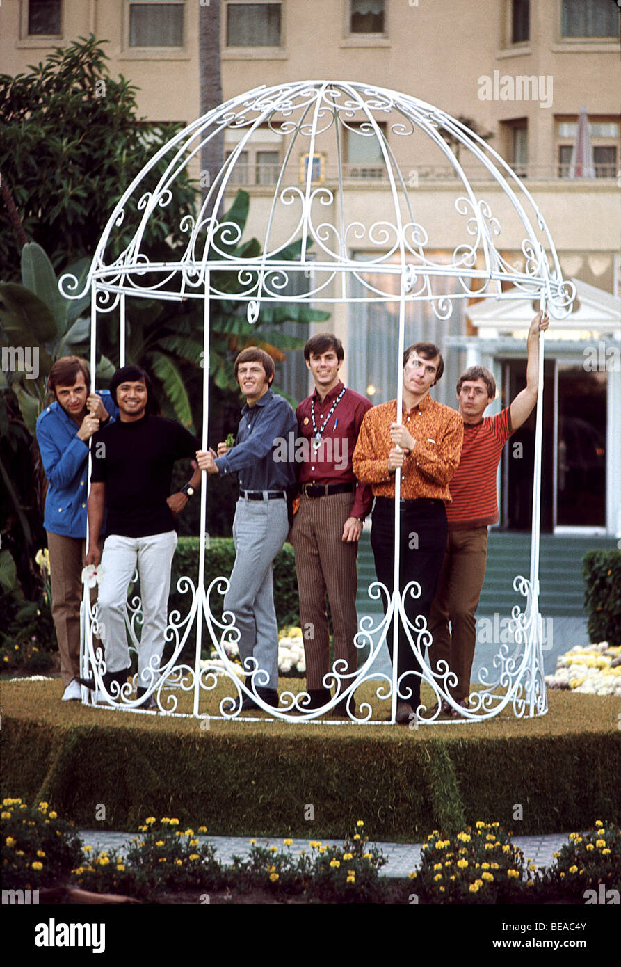 Association group band hi-res stock photography and images - Alamy