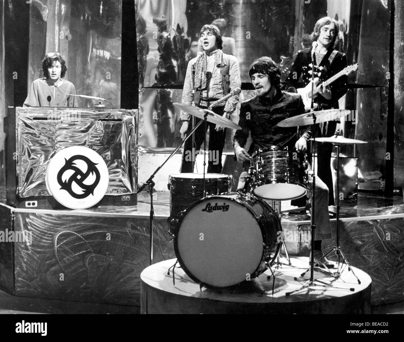 Music group traffic Black and White Stock Photos & Images - Alamy