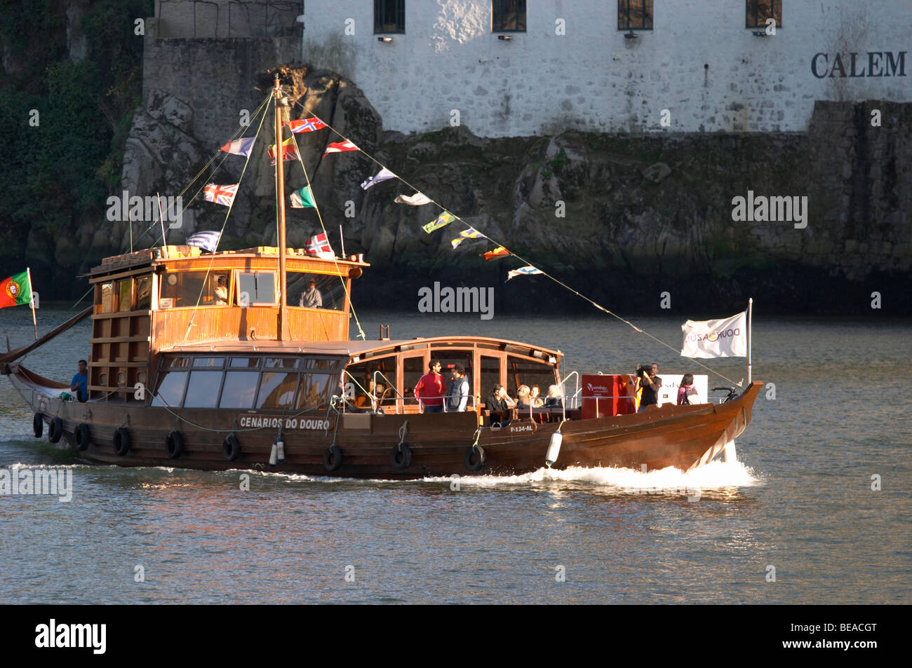 passenger ferry boat porto portugal Stock Photo - Alamy