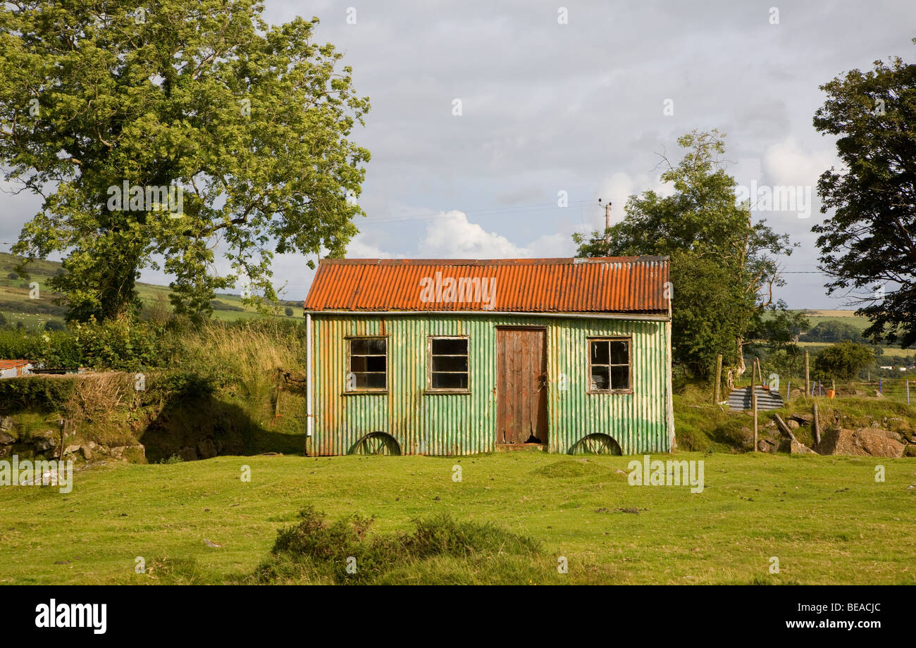 Old shepherds hut hi-res stock photography and images - Alamy
