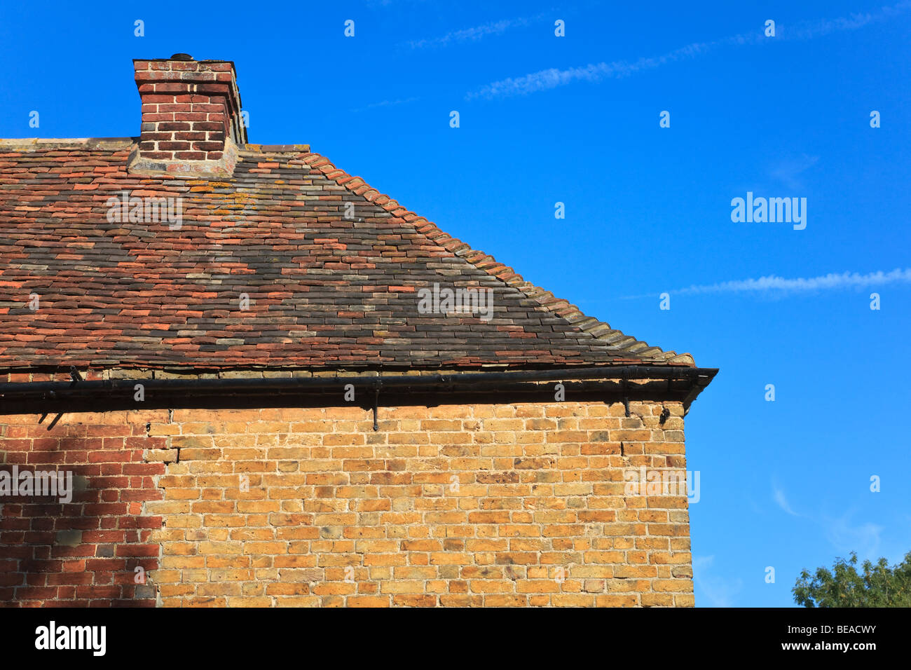 Kent peg tiles hi-res stock photography and images - Alamy