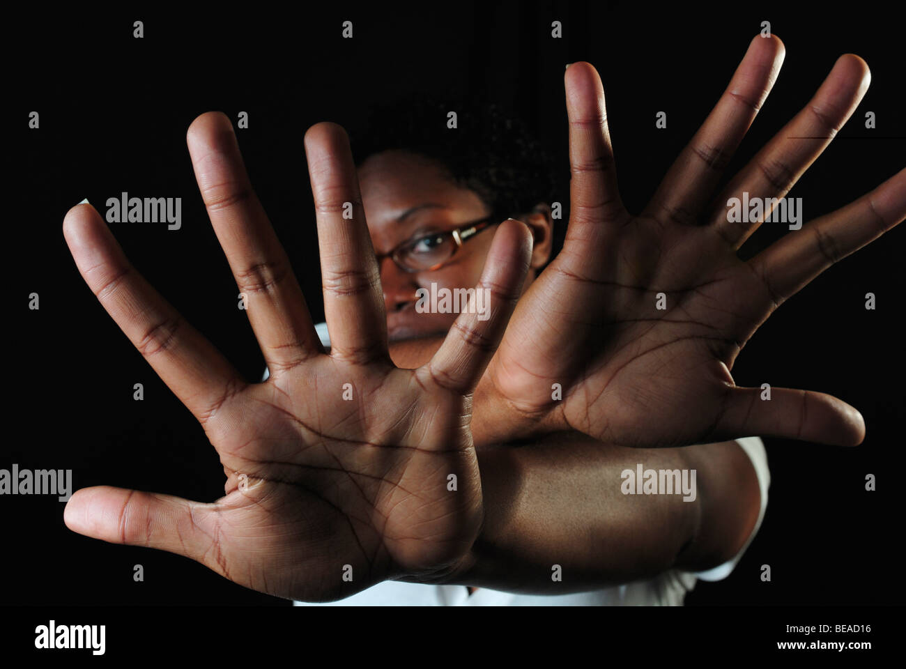 African woman's hands Stock Photo - Alamy