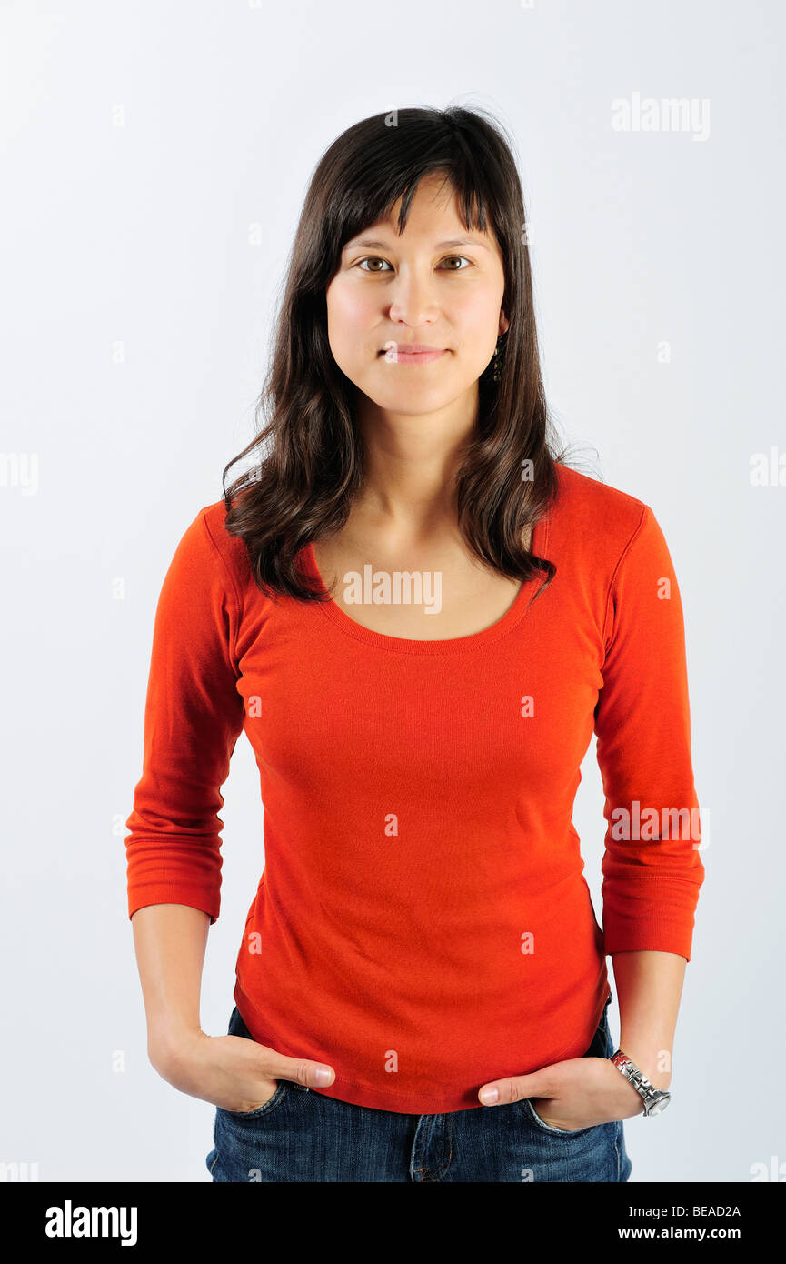 Smiling filipino hi-res stock photography and images - Alamy