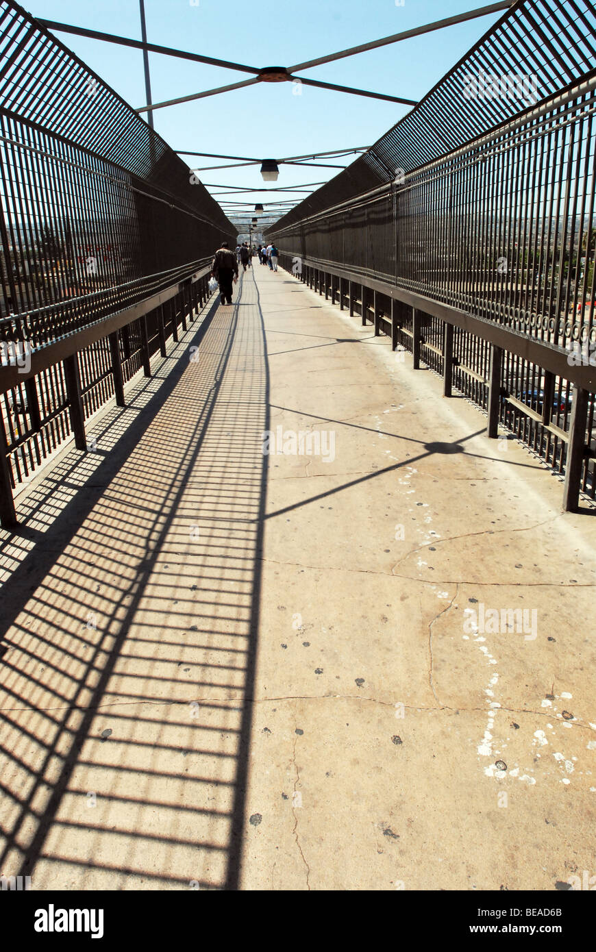 Welcome to mexico border hi-res stock photography and images - Alamy