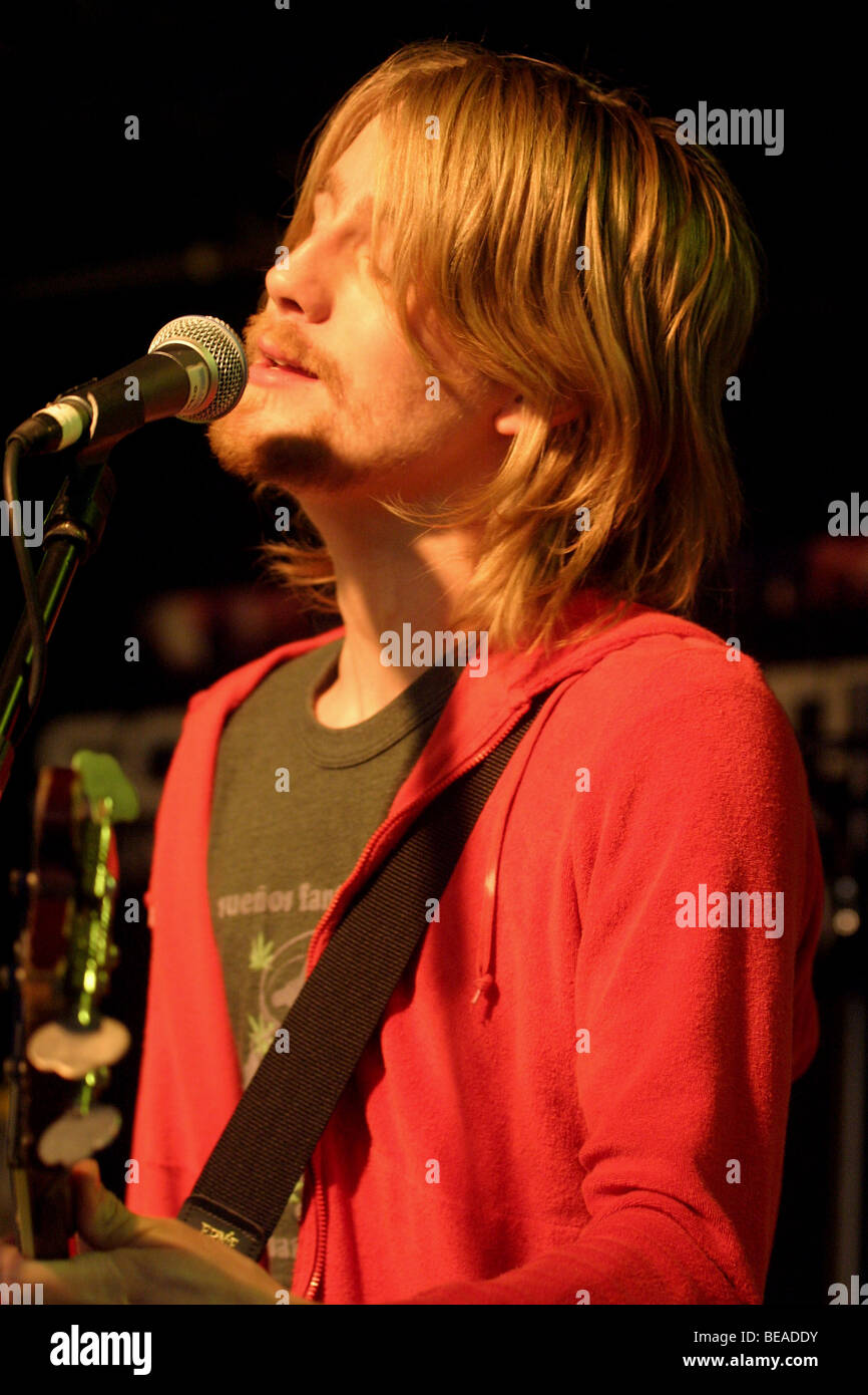 Razorlight hi-res stock photography and images - Alamy