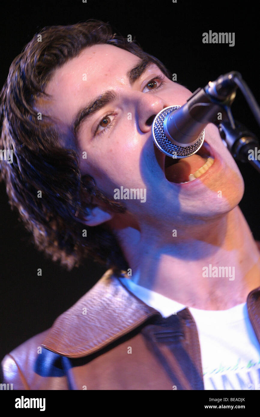 STEREOPHONICS - Welsh pop group with Kelly Jones in March 2005 Stock ...