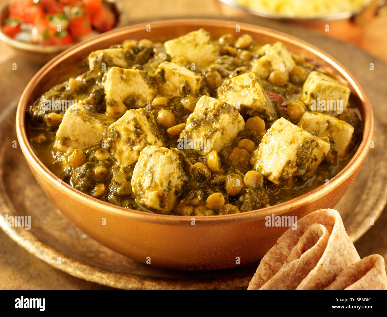 INDIAN PALAK PANEER CURRIED SPINACH AND CHEESE Stock Photo - Alamy