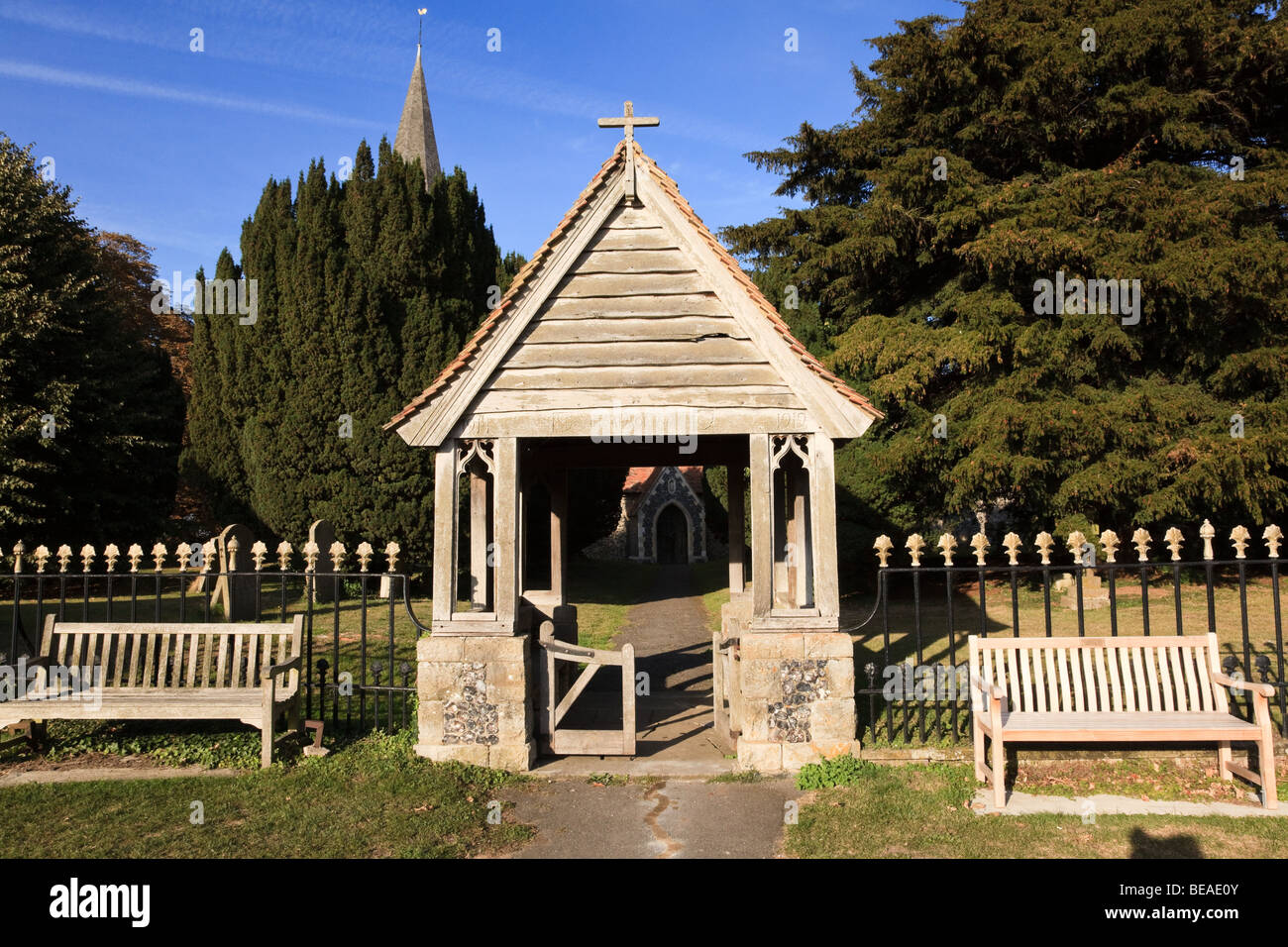 Lychgate and benches at the church of St John the Evangelist, Ickham ...