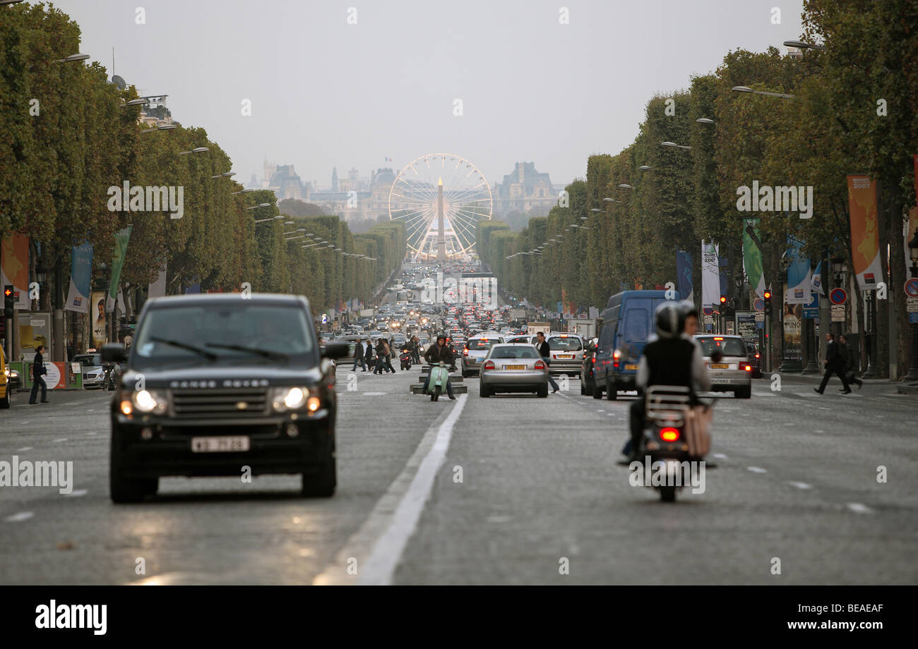 French champs elysees hi-res stock photography and images - Alamy
