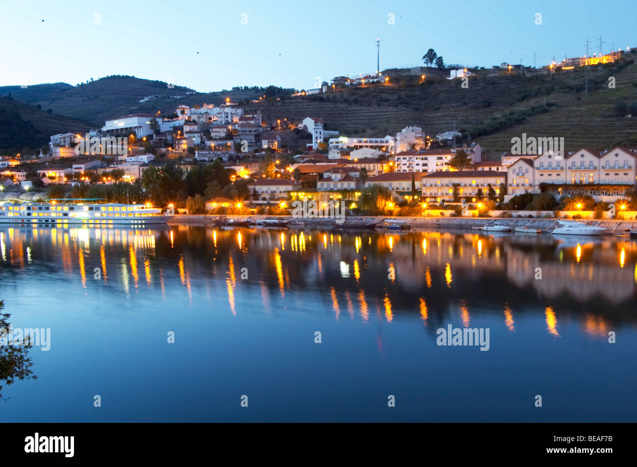 Pinhao town and douro river pinhao douro portugal Stock Photo - Alamy