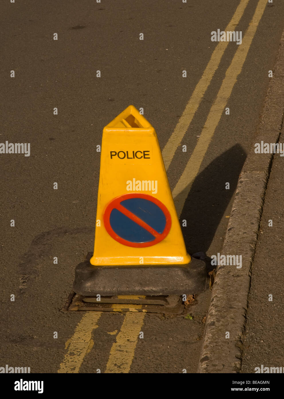 Road signs hi-res stock photography and images - Alamy