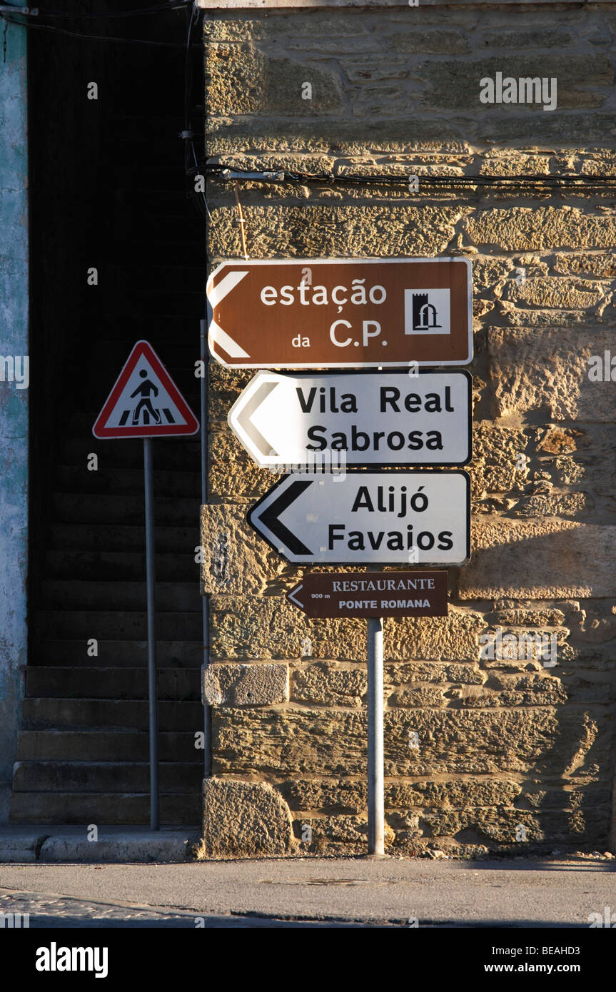 Portuguese road sign hi-res stock photography and images - Alamy