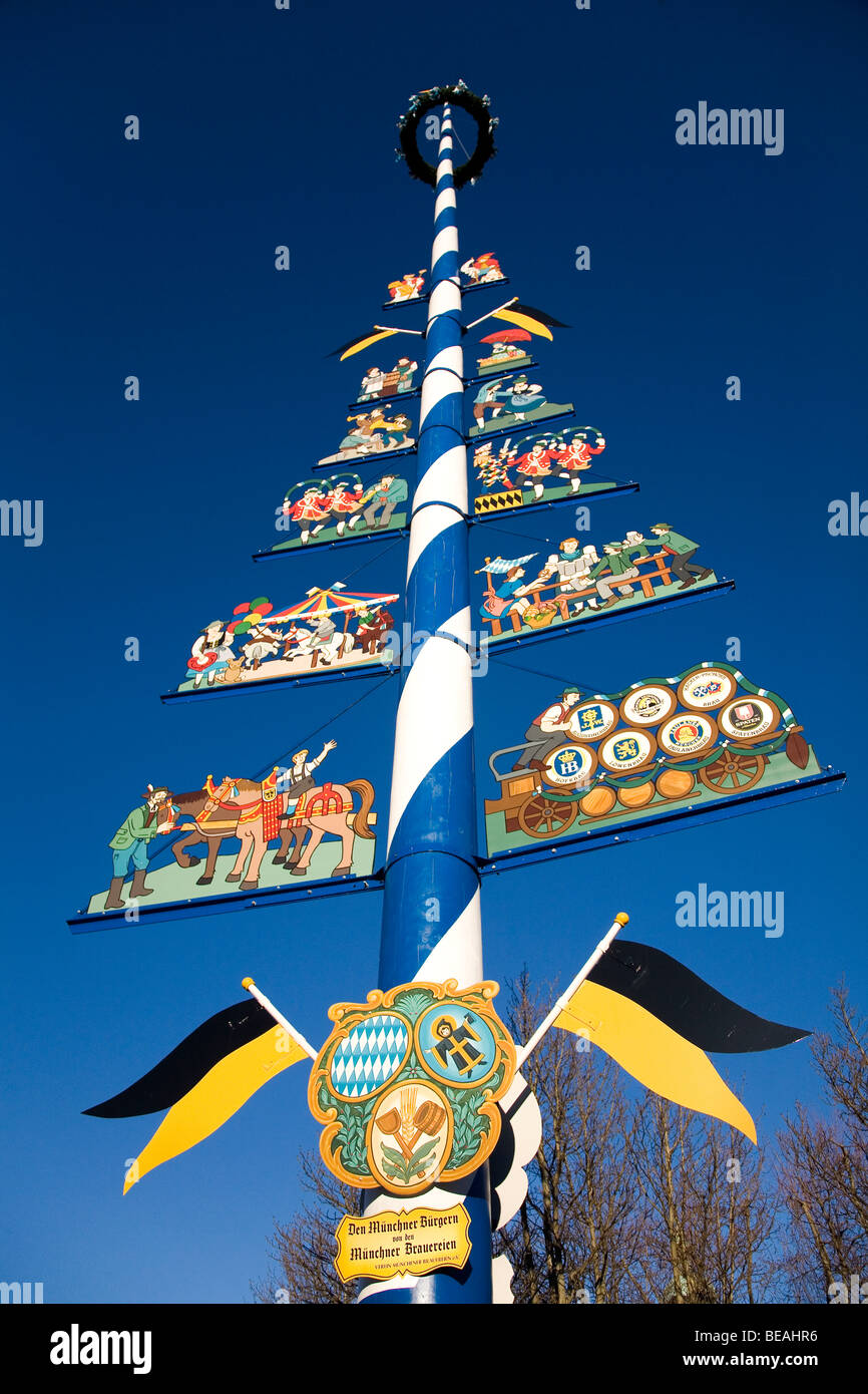 A Maypole in Munich, Germany. It stands on the Viktualienmarkt Stock ...