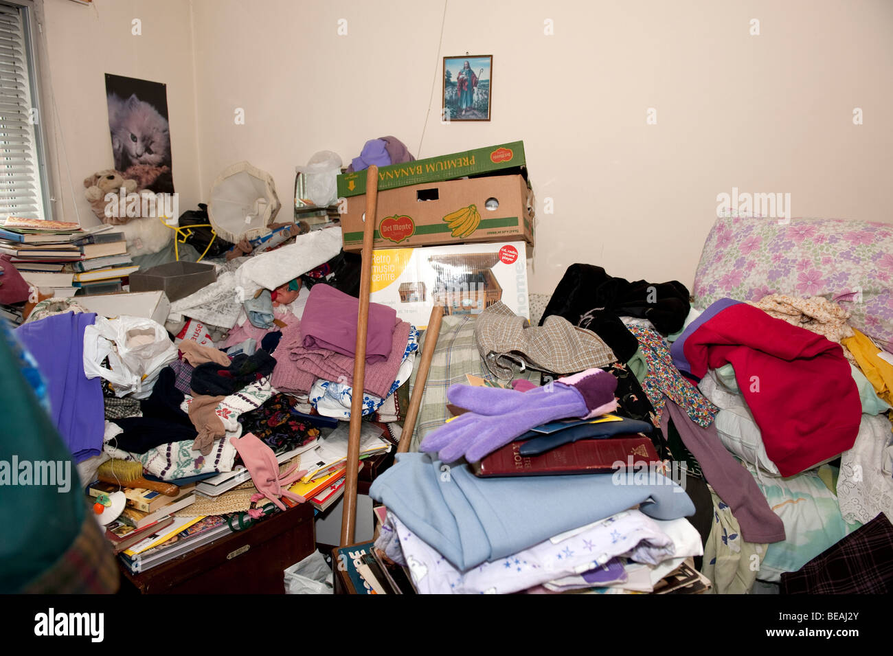 Hoarded hi-res stock photography and images - Alamy