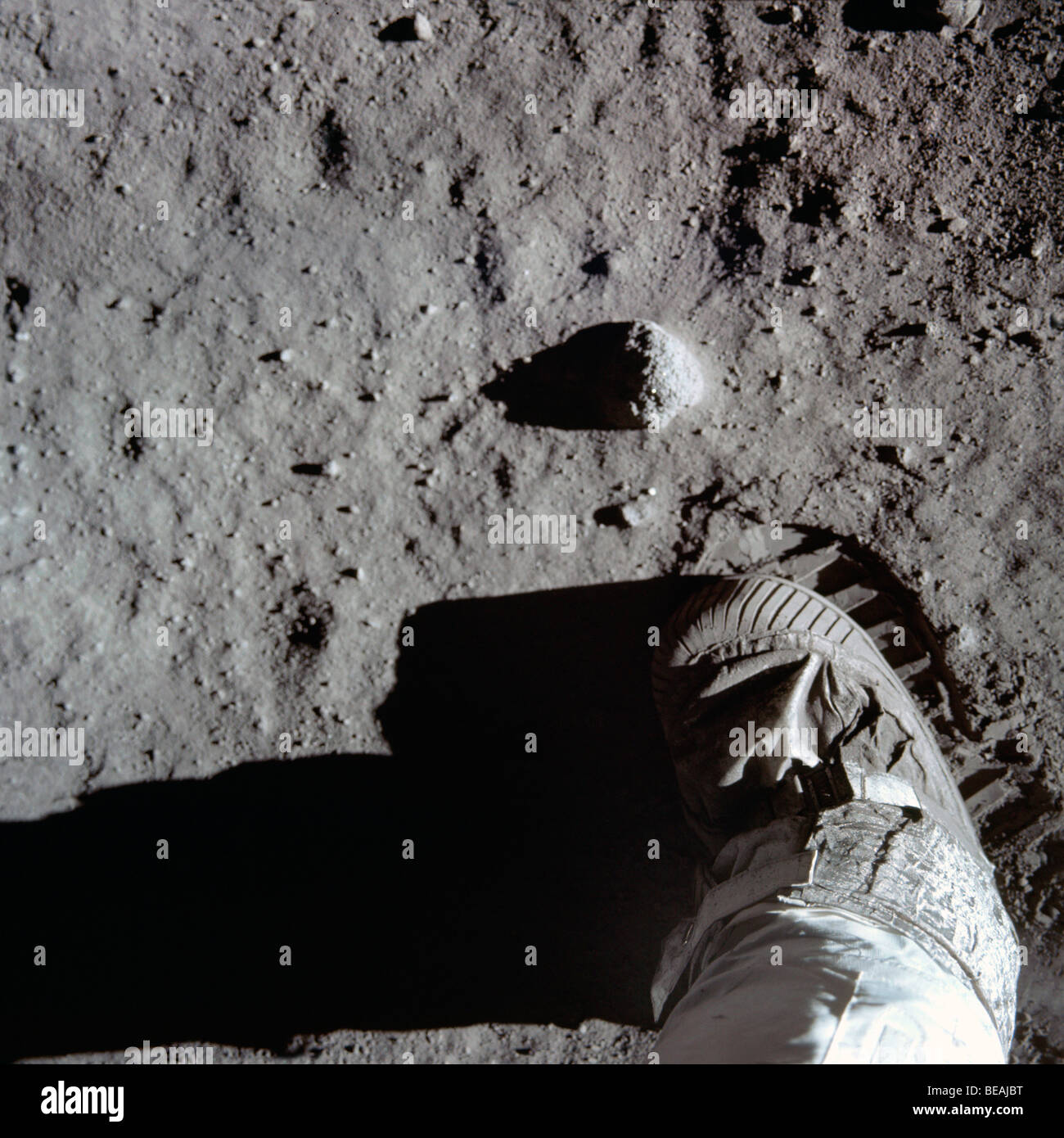 Color Of The Moon Apollo