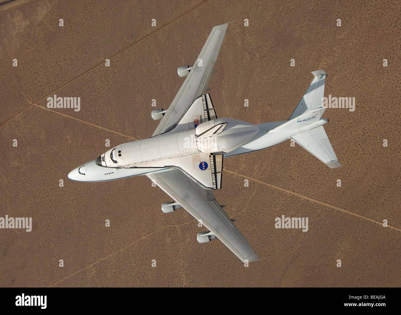 Space shuttle on boeing 747 hi-res stock photography and images - Alamy