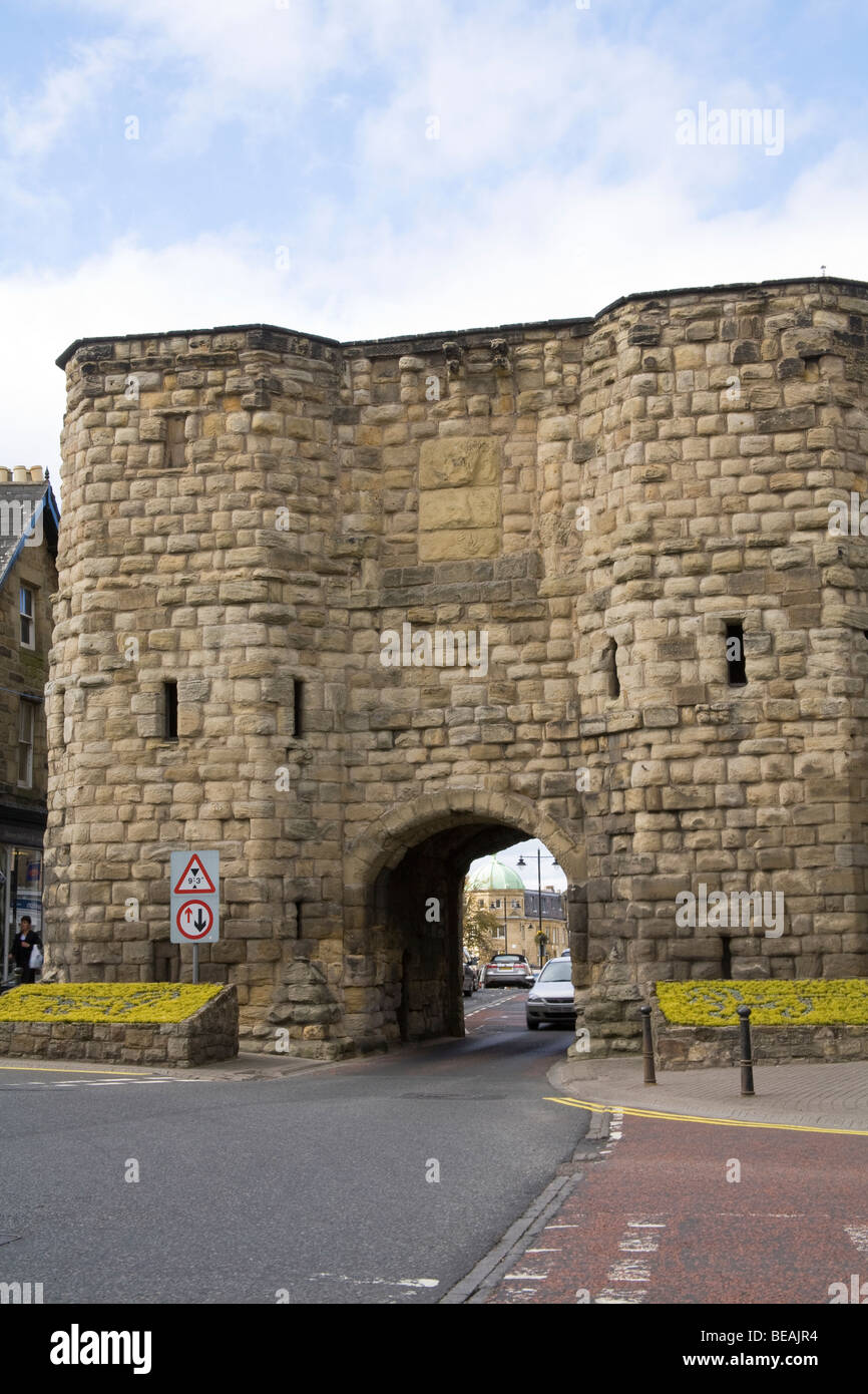 The hotspur tower alnwick hi-res stock photography and images - Alamy