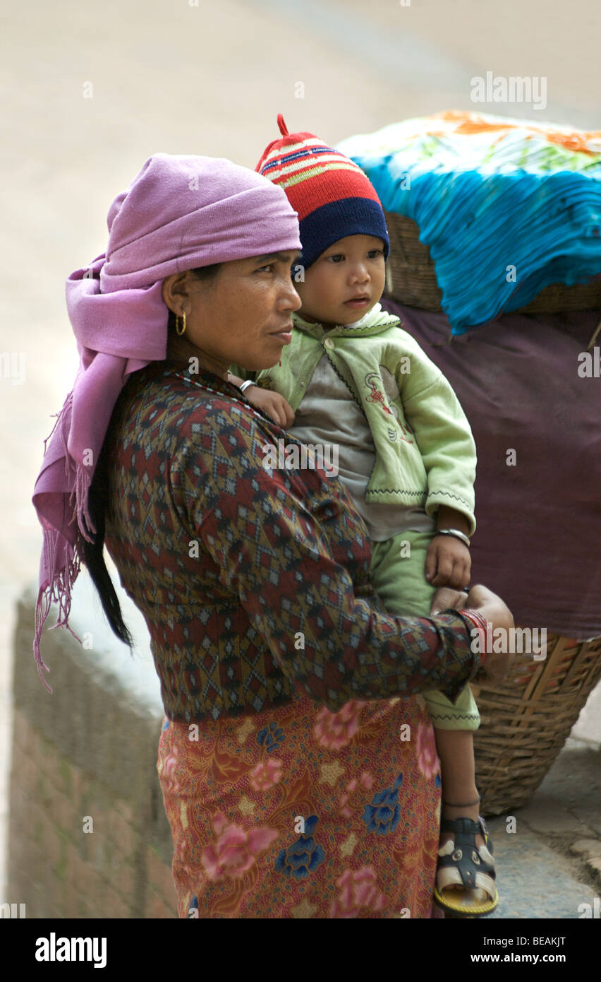 Nepali mother and child hi-res stock photography and images - Alamy
