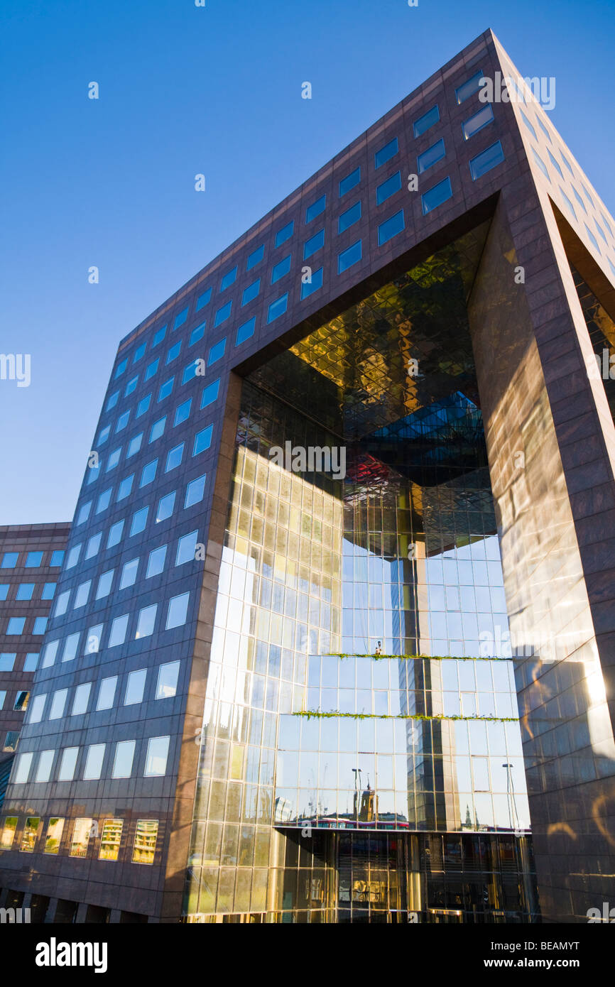 A low angle view of the office building at No. 1 London Bridge. London ...