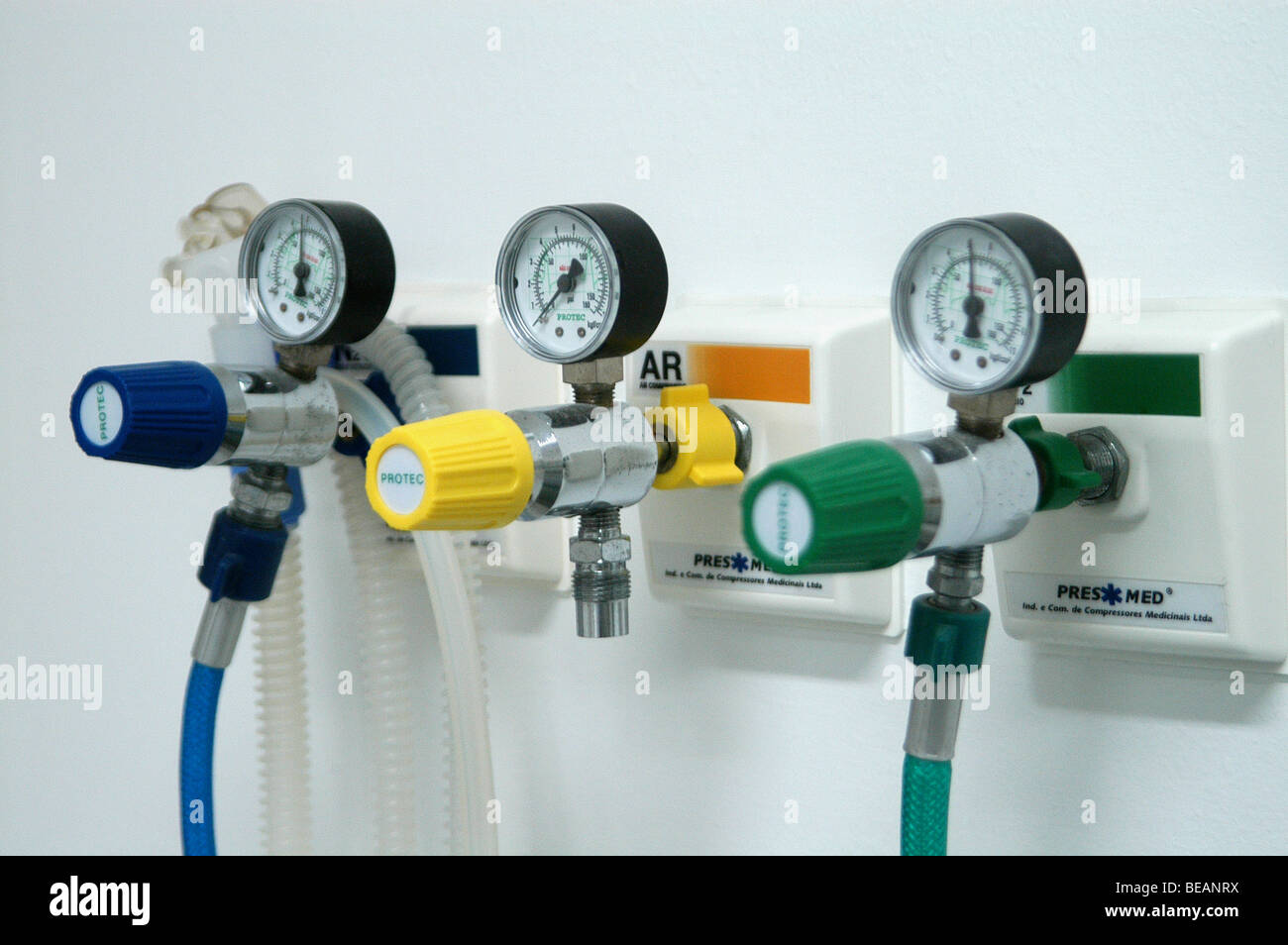 Oxygen hi-res stock photography and images - Alamy