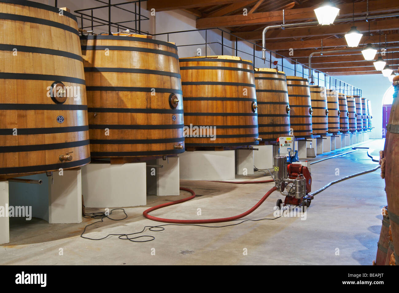 Wooden vats pumping over ch hi-res stock photography and images - Alamy