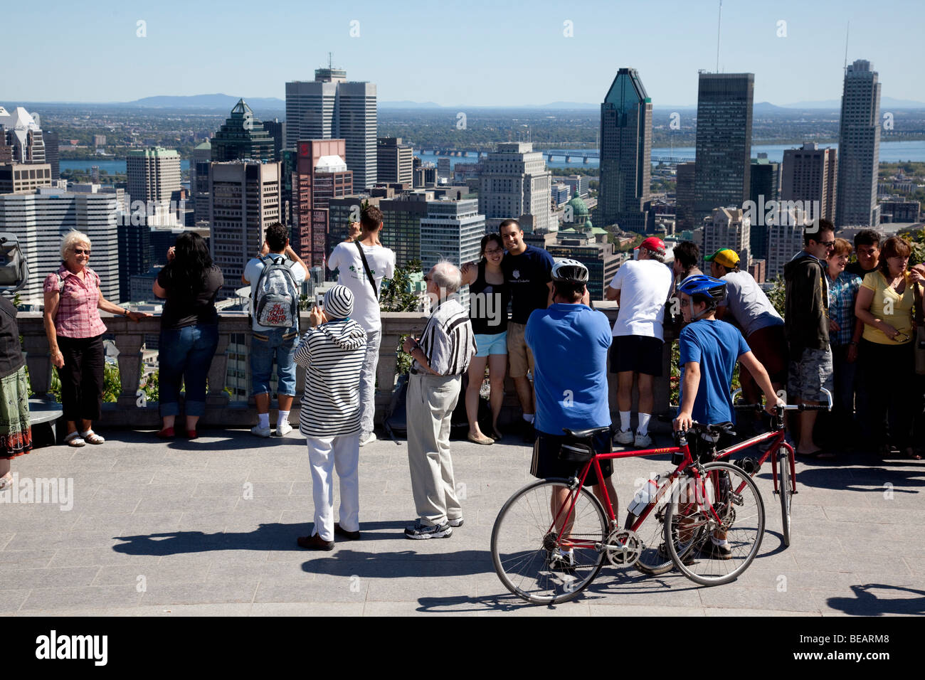 Montreal skyline from mount royal hi-res stock photography and images ...
