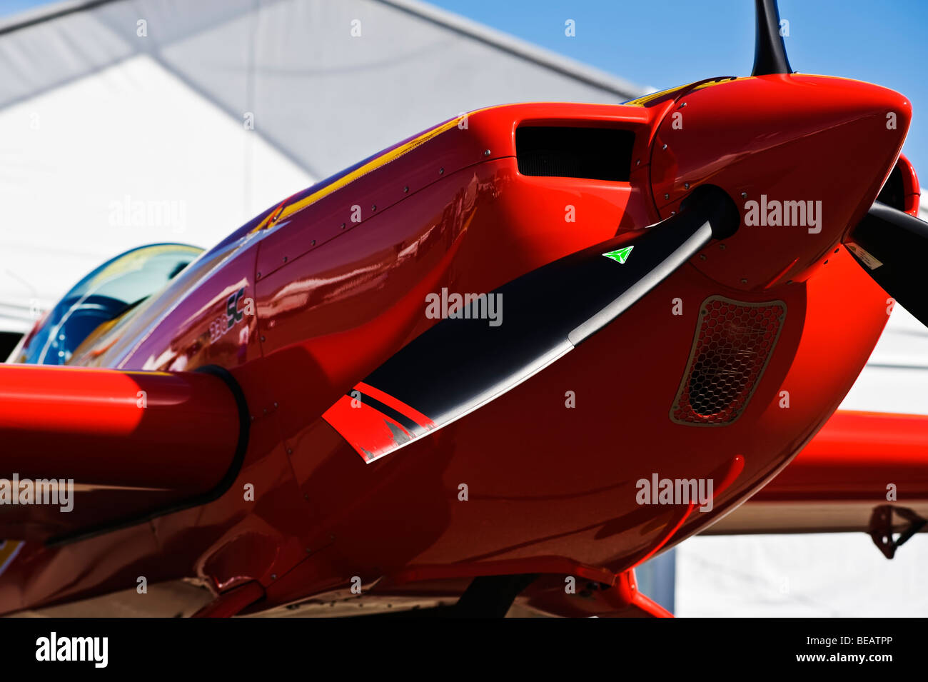 Acrobat plane hi-res stock photography and images - Alamy