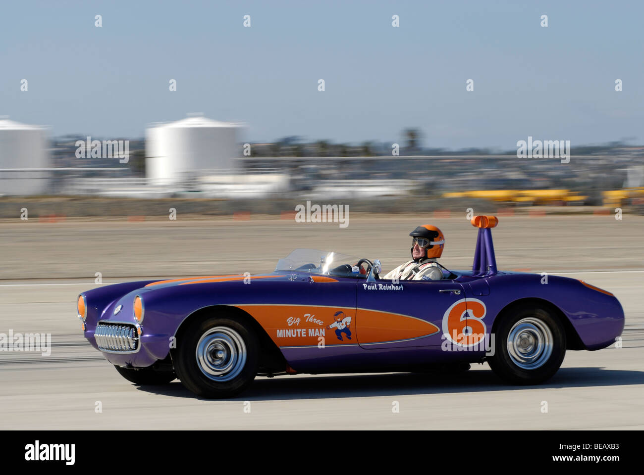 Vintage corvette racing hi-res stock photography and images - Alamy