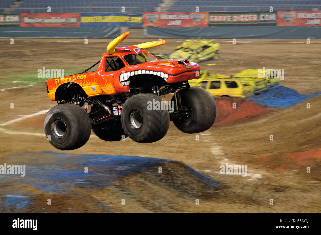 El Toro Loco Monster Truck