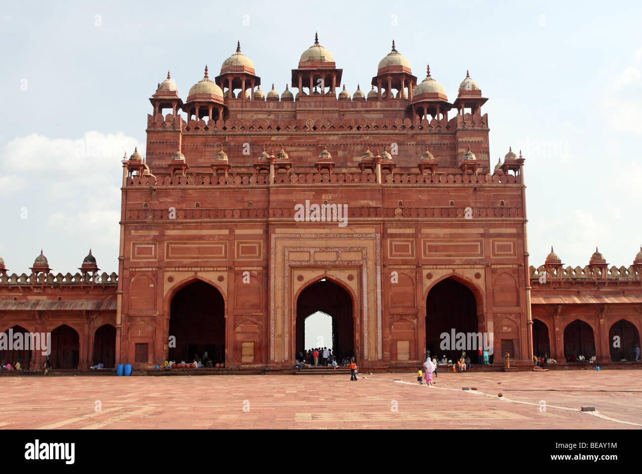 India hindu muslim temple mosque hi-res stock photography and images ...