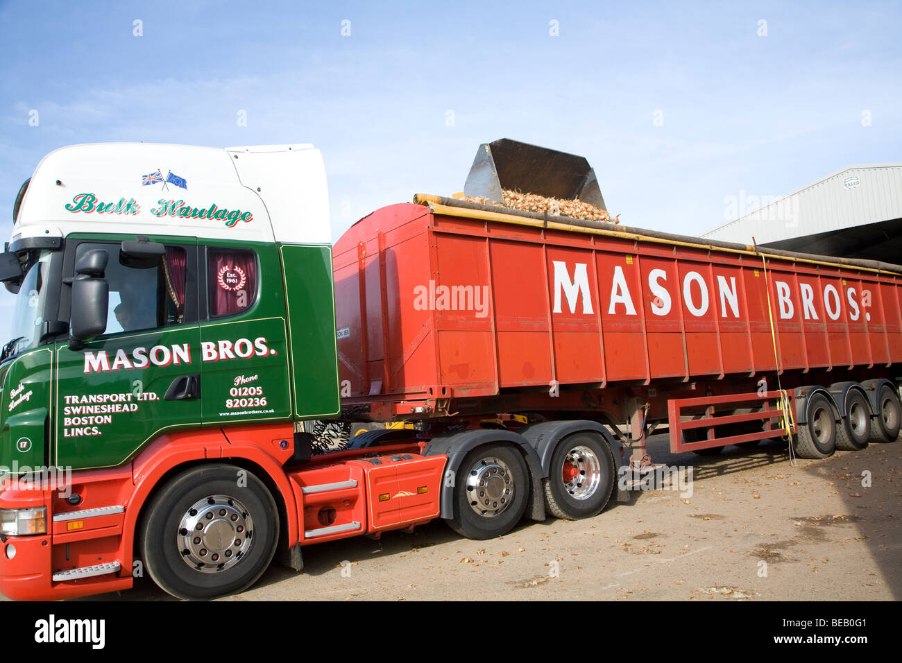 Lorry trailer uk hi-res stock photography and images - Alamy