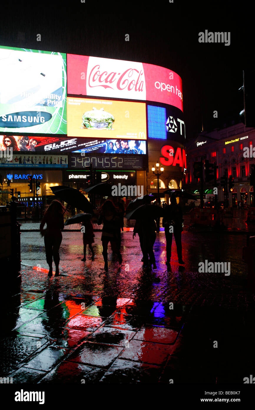 Rain raining london neon night nightlife billboard soho umbrella hi-res ...