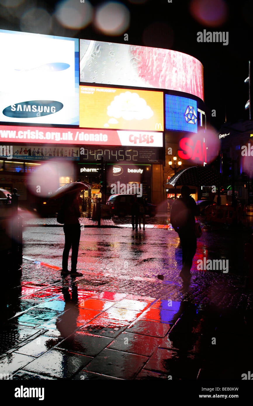Rain raining london neon night nightlife billboard soho umbrella hi-res ...