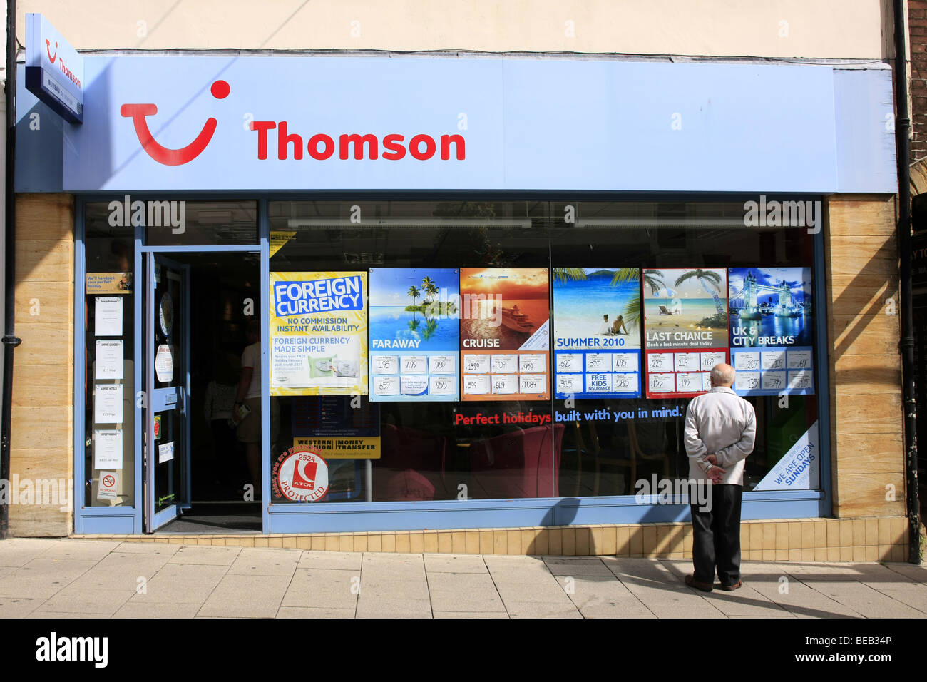 Thomson travel agents hi-res stock photography and images - Alamy Thomson travel agents hi-res stock photography and images - Alamy