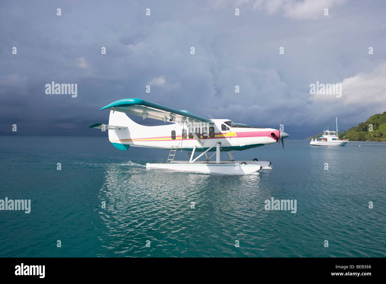 Seaplane in the sea Stock Photo - Alamy