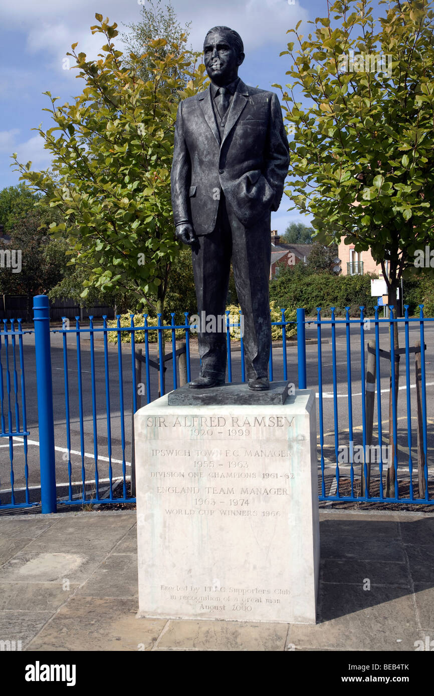 Sir Alf Ramsey statue, Ipswich, Suffolk, England Stock Photo - Alamy