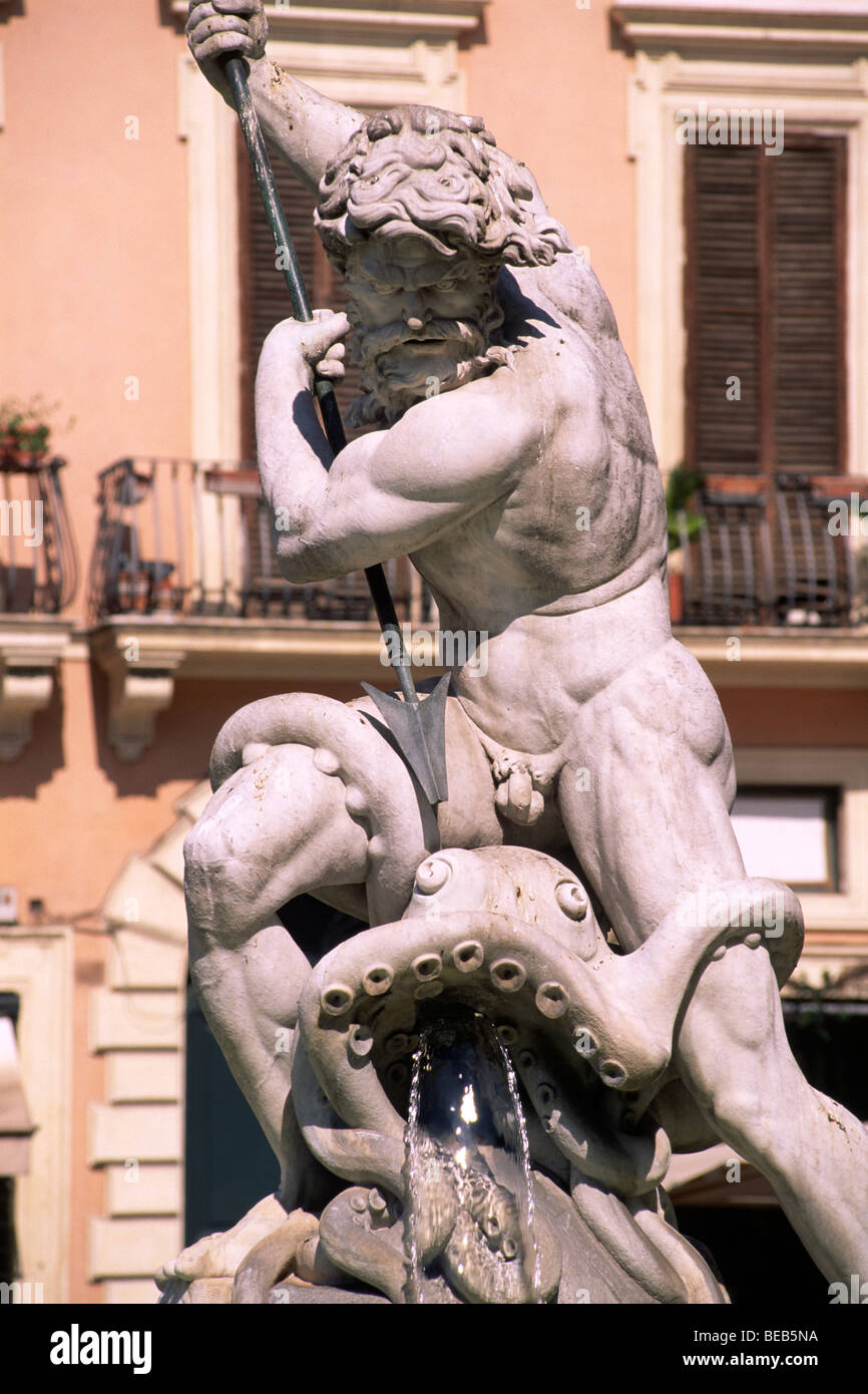 Neptune statues hi-res stock photography and images - Alamy