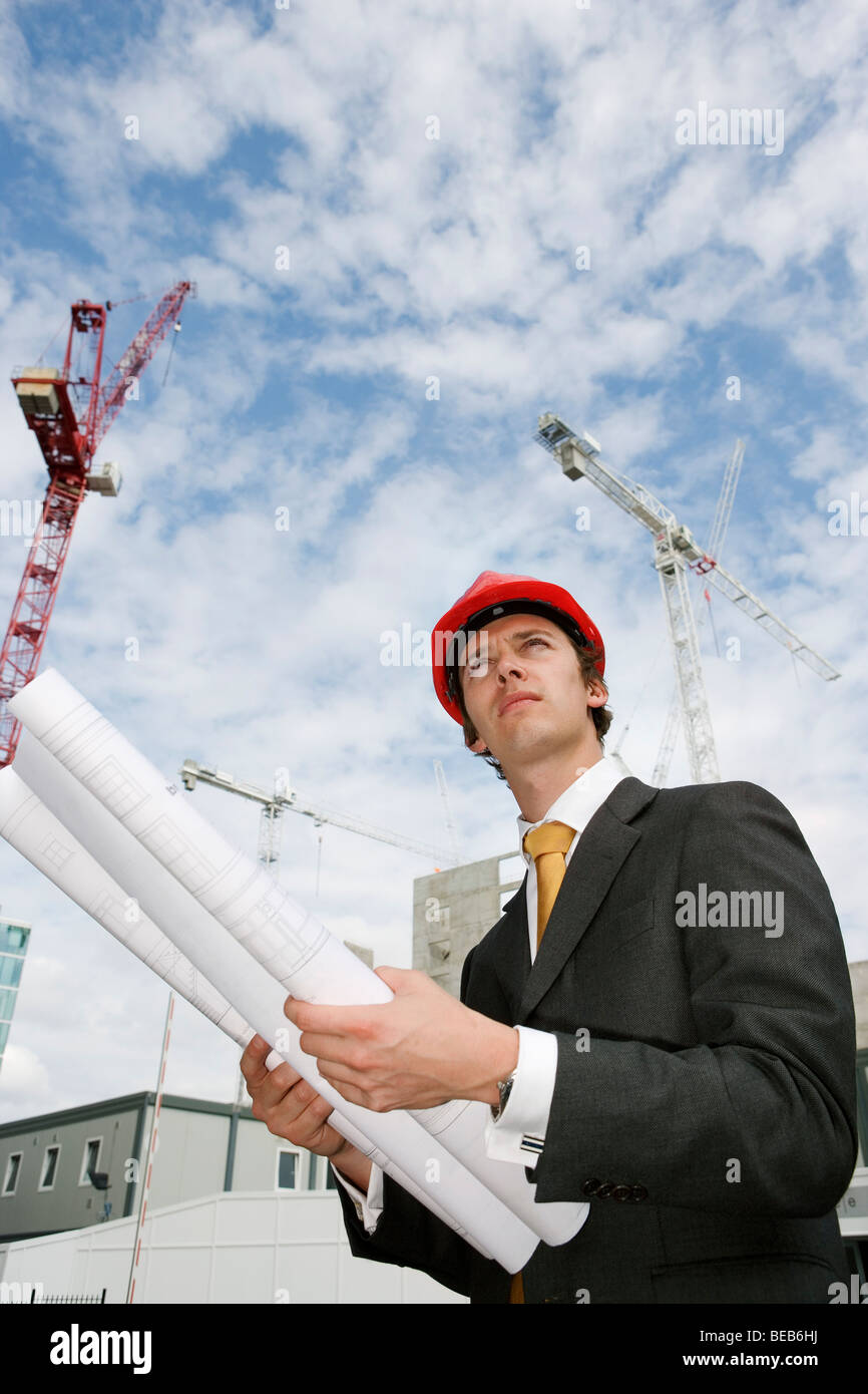 Man blueprints construction hi-res stock photography and images - Alamy