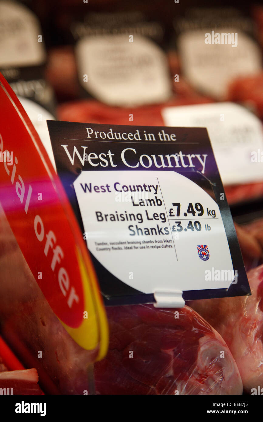 Supermarket beef joint hi-res stock photography and images - Alamy